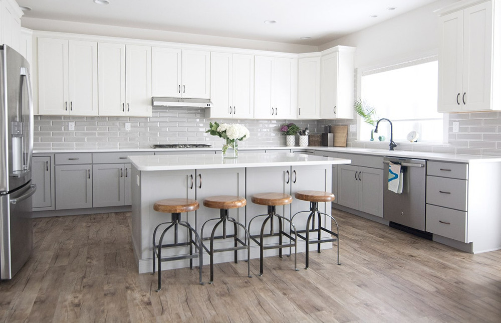 21+ Beautiful White Kitchens to Inspire You in 2025 | Houszed