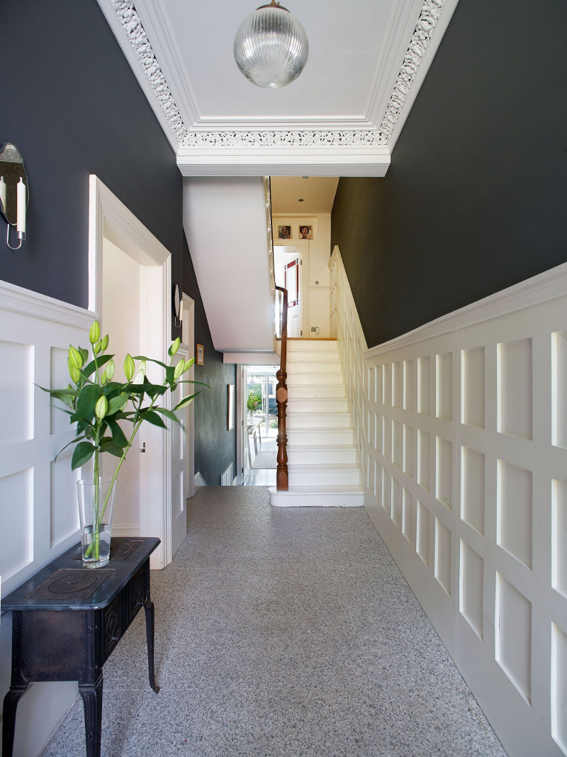 21+ Hallway Wainscoting Ideas To Make Your Home Posh | 2022 Images