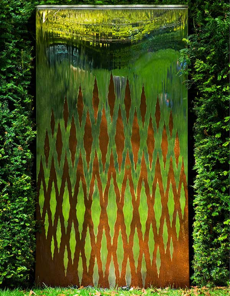 31+ Outdoor Water Wall Ideas That Deliver the Wow Factor in 2025