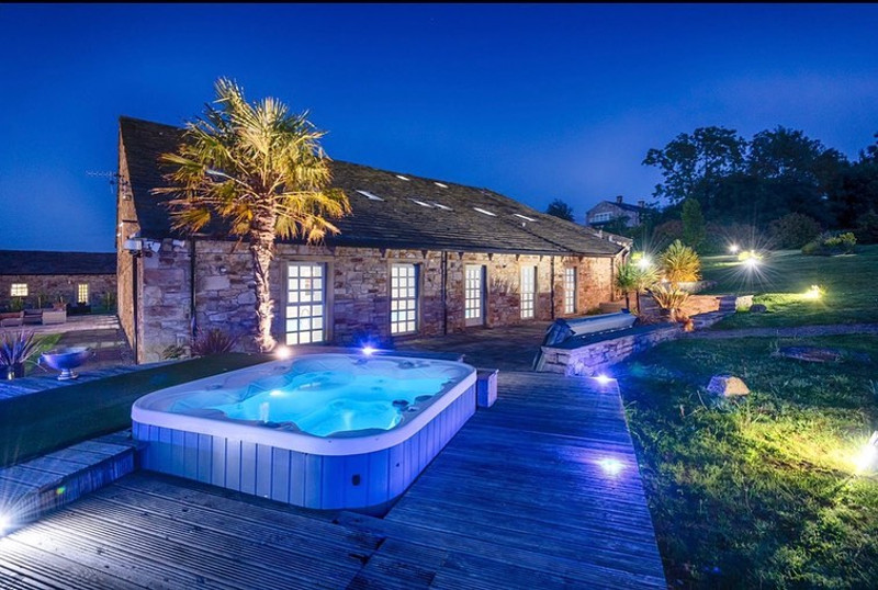 31 Amazing Backyard Hot Tub Ideas In 2024 Houszed