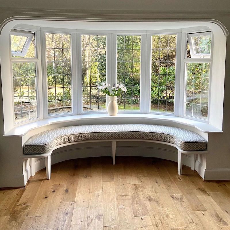 39+ Bay Window Decorating Ideas That Impress in 2025 | Houszed