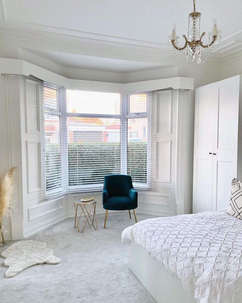 39+ Bay Window Decorating Ideas That Impress in 2025 | Houszed