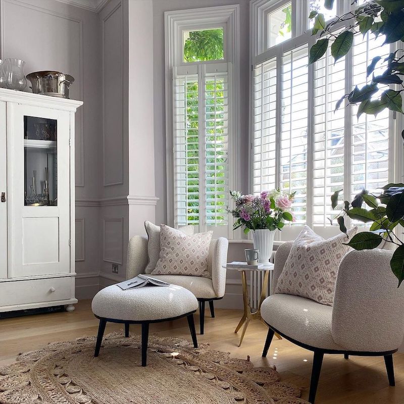 39+ Bay Window Decorating Ideas That Impress in 2025 | Houszed