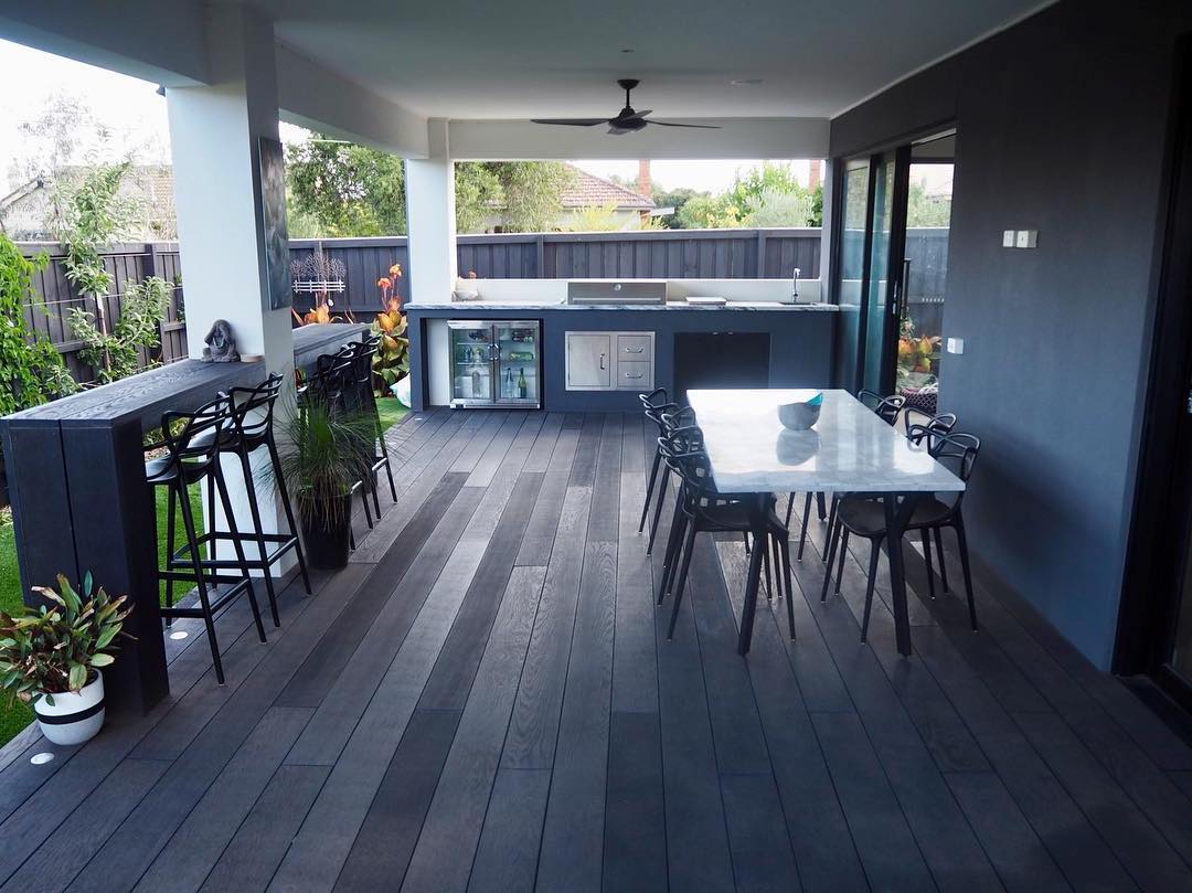 44+ Outdoor BBQ Area Ideas That Are Smoking Hot in 2025 | Houszed