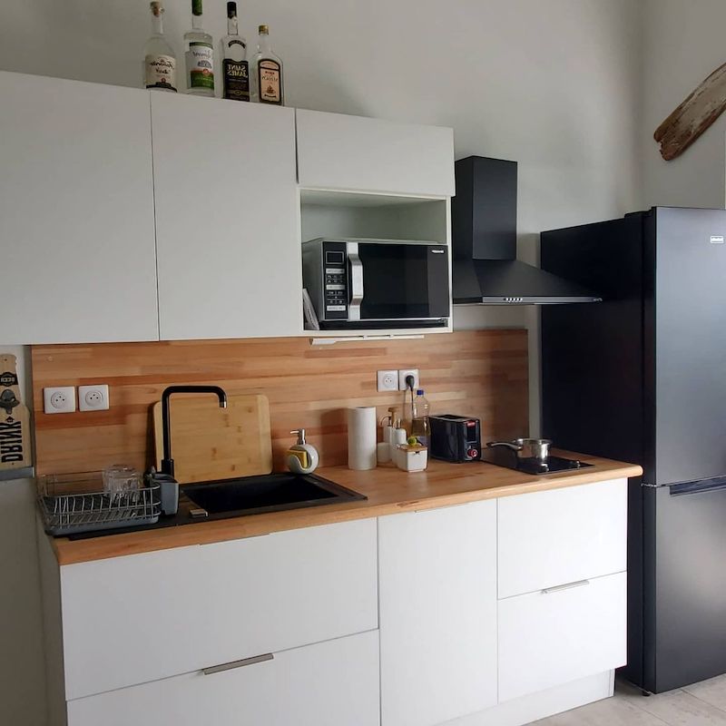 27+ Wood Backsplash Ideas That Make a Splash in 2025 | Houszed