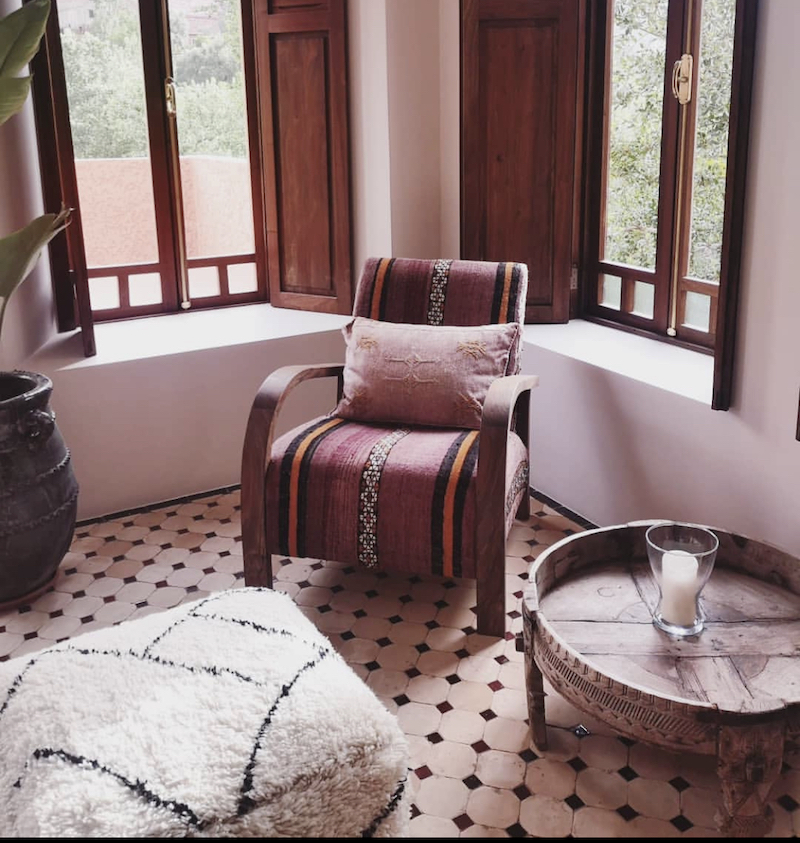 33+ Floor Seating Ideas That Help You Relax and Have Fun in 2025