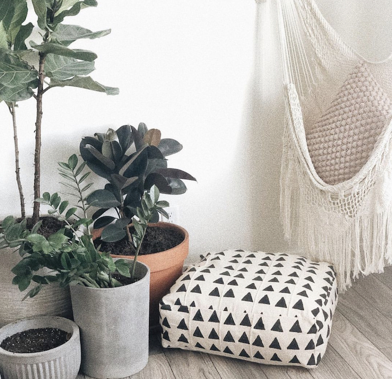 33+ Floor Seating Ideas That Help You Relax and Have Fun in 2025