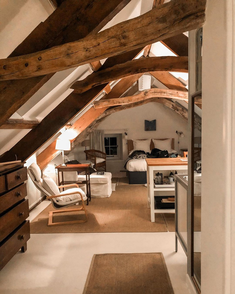 25+ Wonderful Attic Bedroom Ideas That Truly Inspire in 2025 | Houszed ...