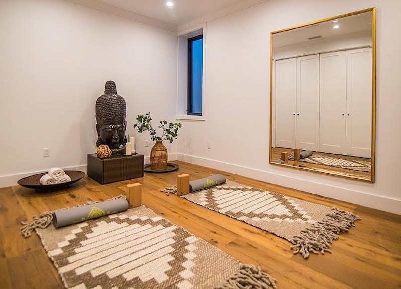27+ Yoga Room Ideas That Look and Feel Good in 2025 | Meditation