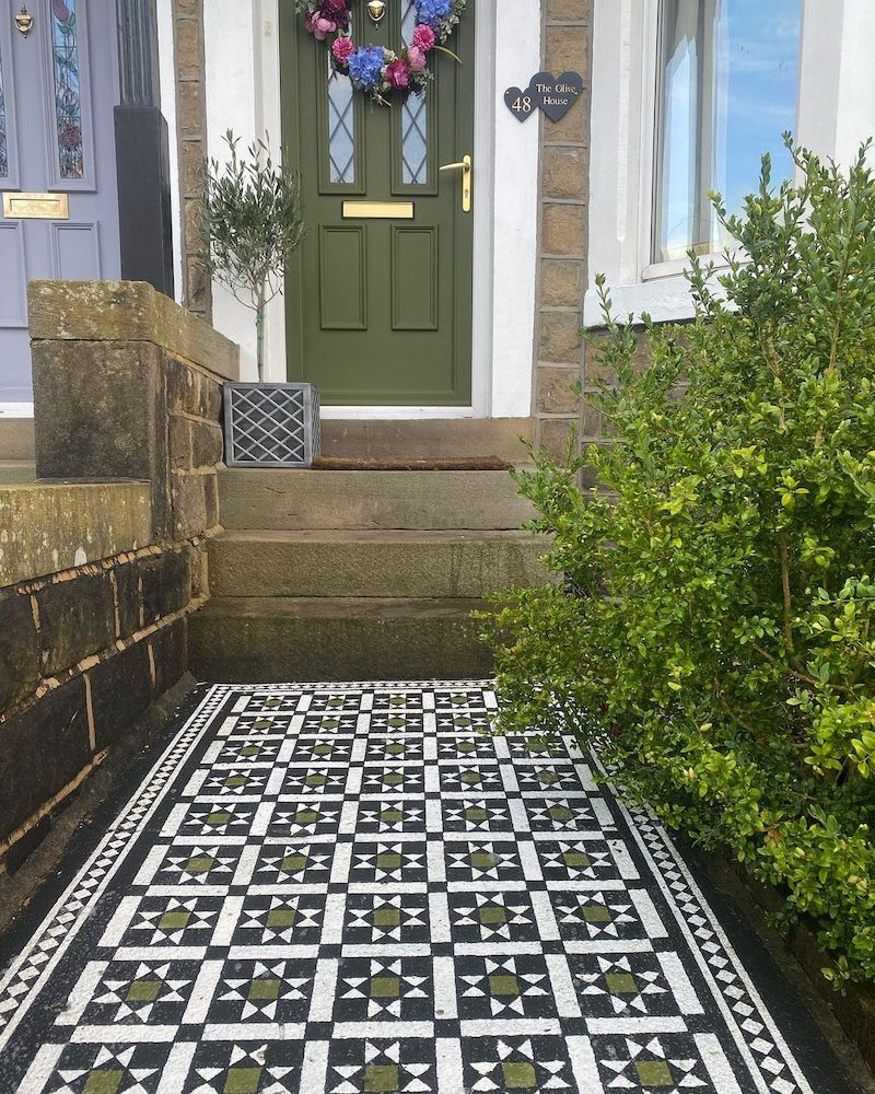 21+ Victorian Path Ideas That Look Stunning in 2025 | Houszed