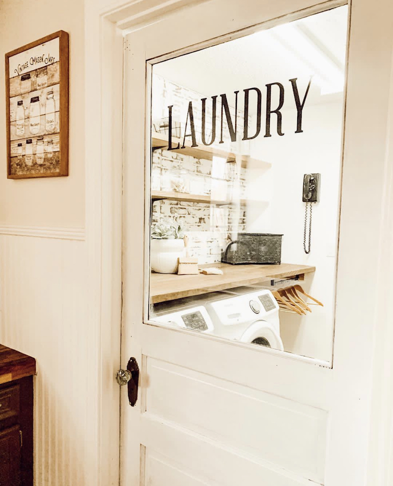 27+ Laundry Room Door Ideas That Will Send You Into a Spin in 2025