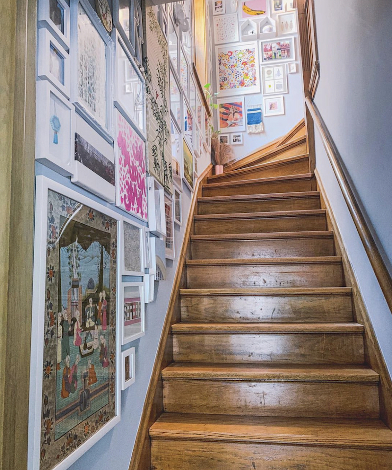 43+ Staircase Gallery Wall Ideas That Are Picture Perfect in 2025