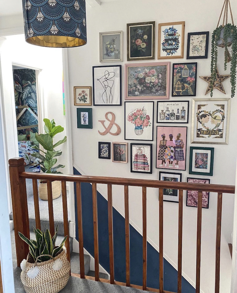 43+ Staircase Gallery Wall Ideas That Are Picture Perfect in 2025