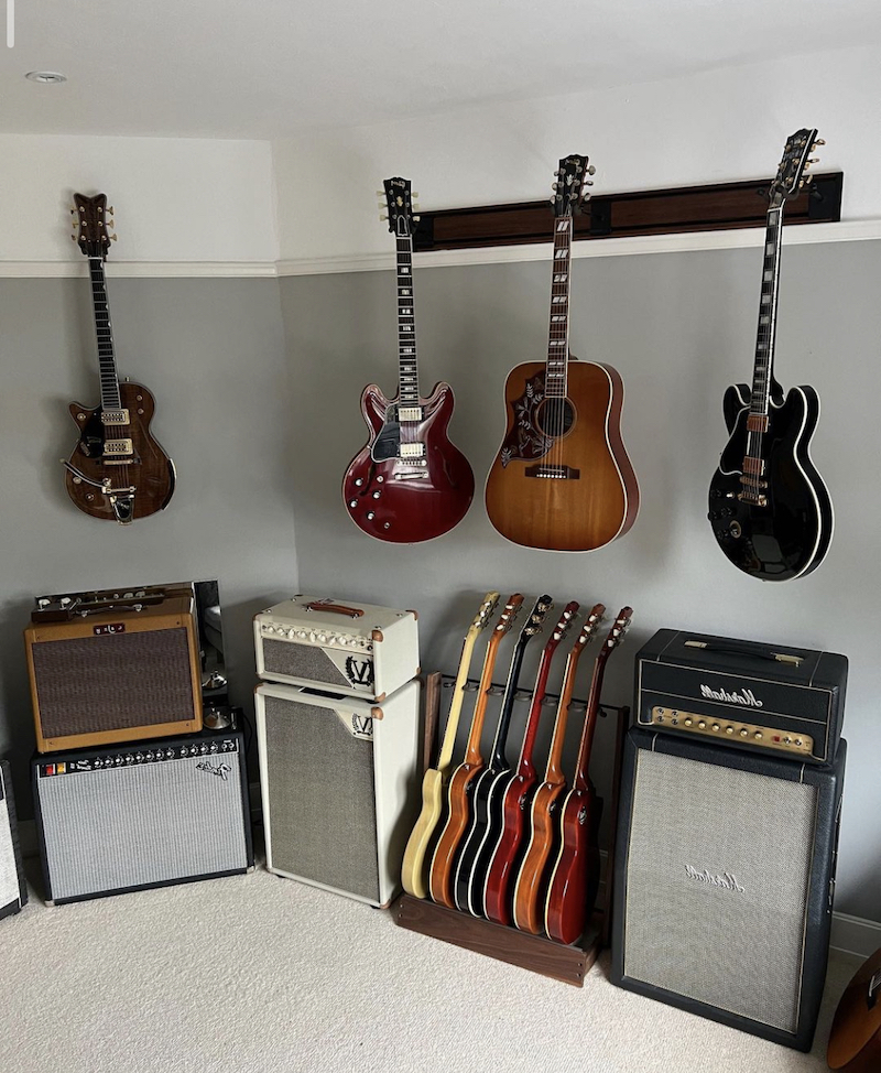 33+ Guitar Room Ideas That Hit The Right Note in 2025 | Houszed