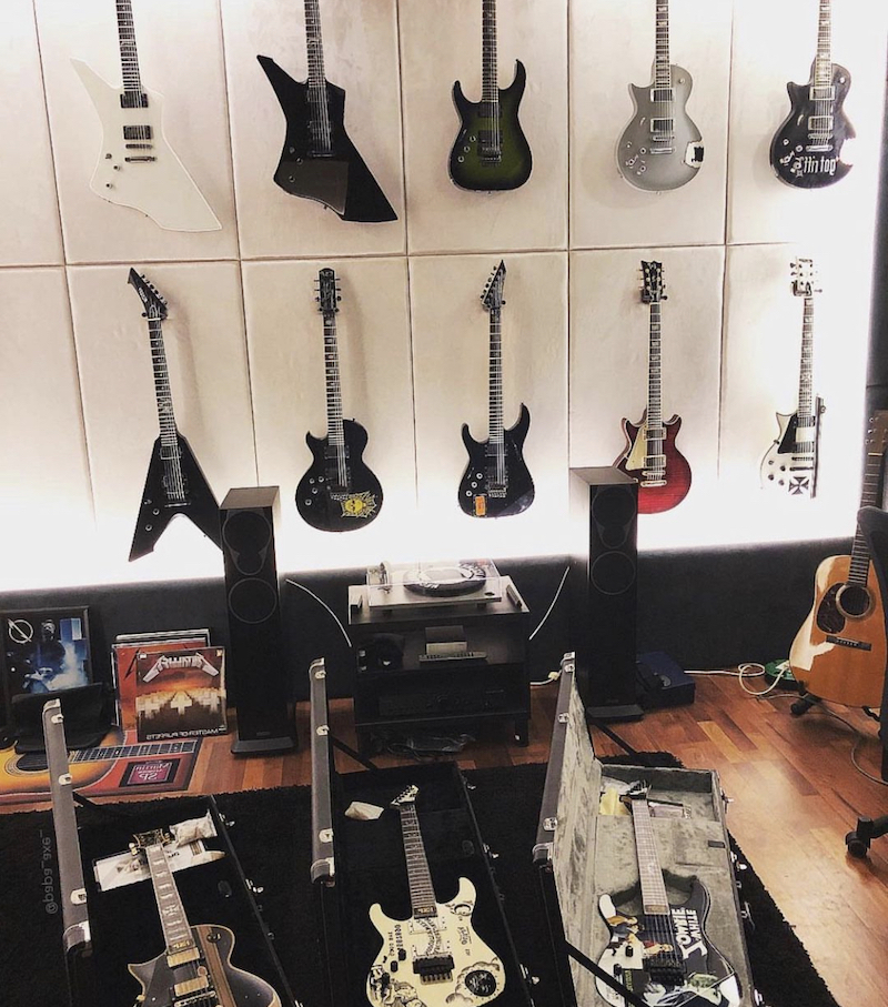 33+ Guitar Room Ideas That Hit The Right Note in 2025 | Houszed