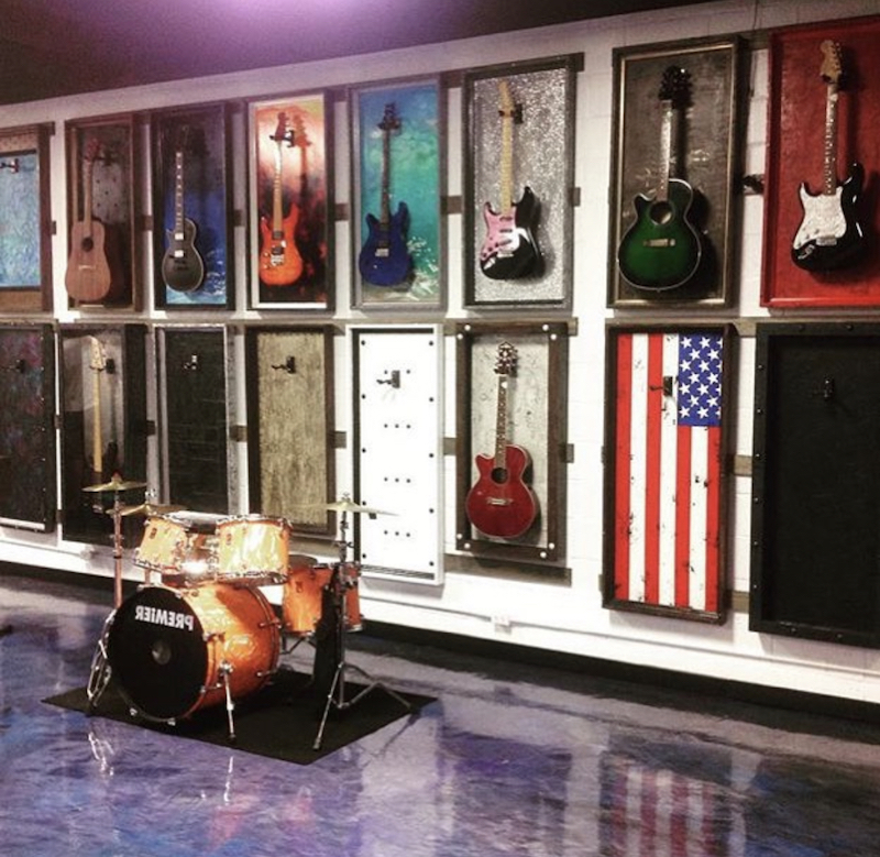 33+ Guitar Room Ideas That Hit The Right Note in 2025 | Houszed