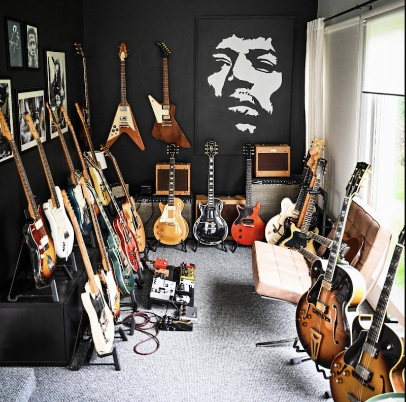 33+ Guitar Room Ideas That Hit The Right Note in 2025 | Houszed