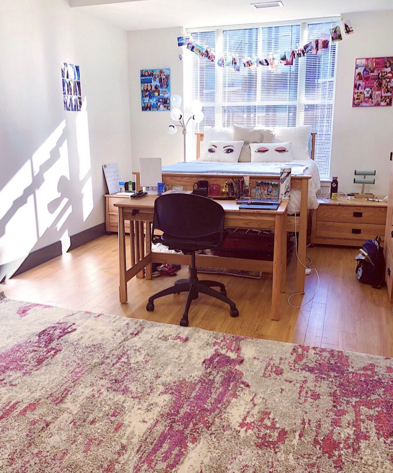 27+ Pink Dorm Room Ideas That Totally Vibe in 2025 | Houszed