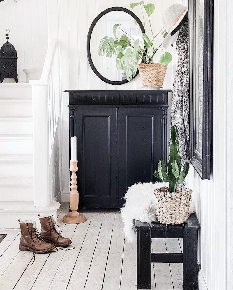 Boho Elegance: 33+ Bohemian Hallway Ideas For the Free-spirited Soul