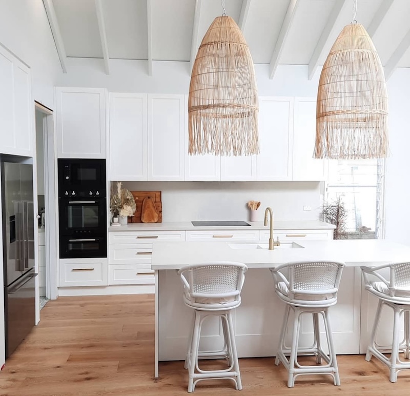 Seashore Chic: 37+ Coastal Cottage Kitchen Ideas That Capture the Essence