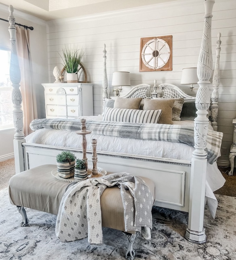 Country Chic: 57+ Farmhouse Bedroom Ideas For Cozy Elegance