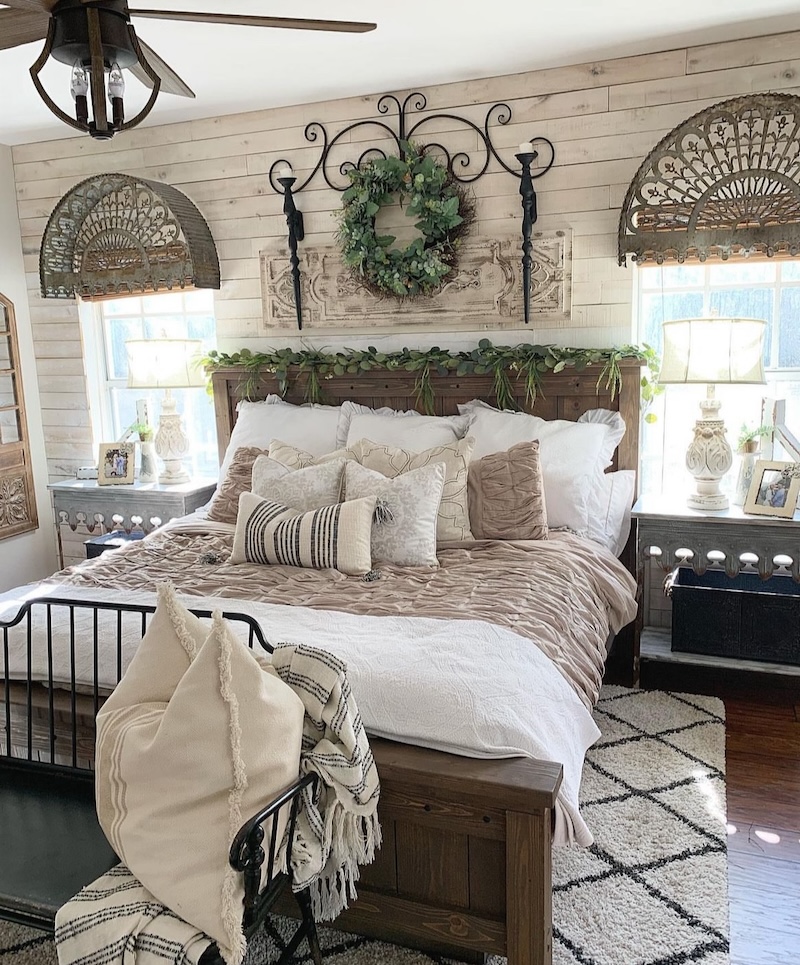 Country Chic: 57+ Farmhouse Bedroom Ideas For Cozy Elegance