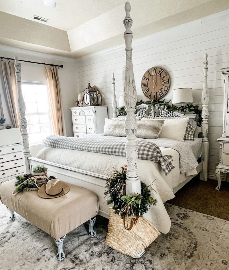 Country Chic: 57+ Farmhouse Bedroom Ideas For Cozy Elegance