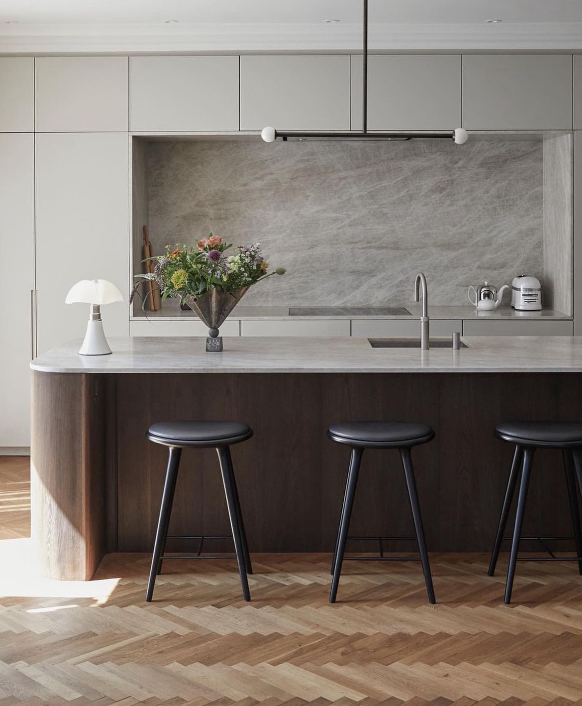 Clean Lines, Cozy Vibes: 37+ Scandinavian Kitchen Design Essentials