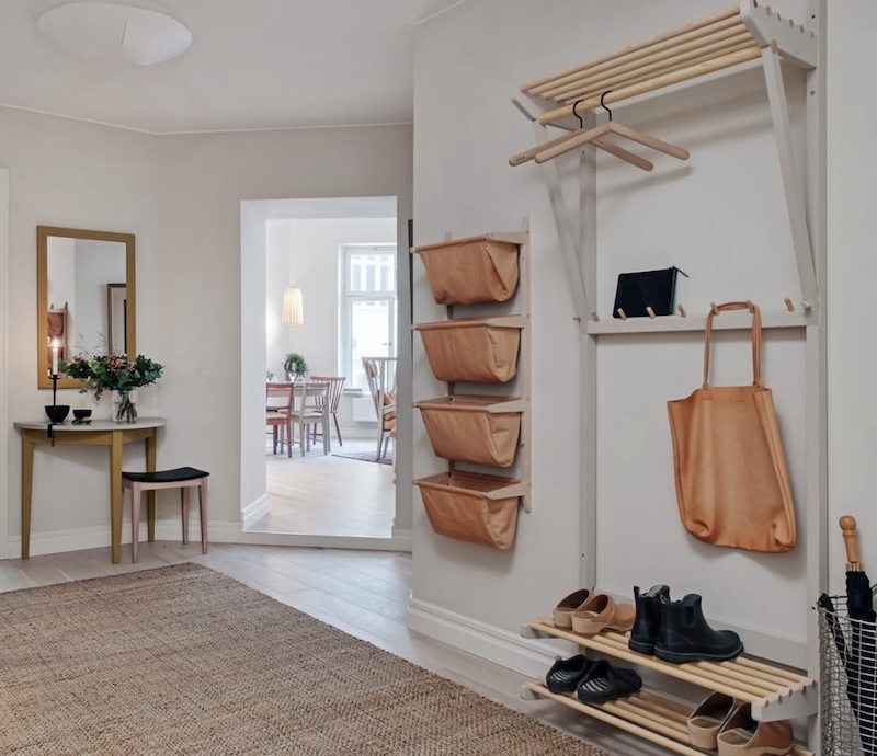 Functional Beauty: 33+ Scandinavian Hallway Ideas Bringing Flair to ...